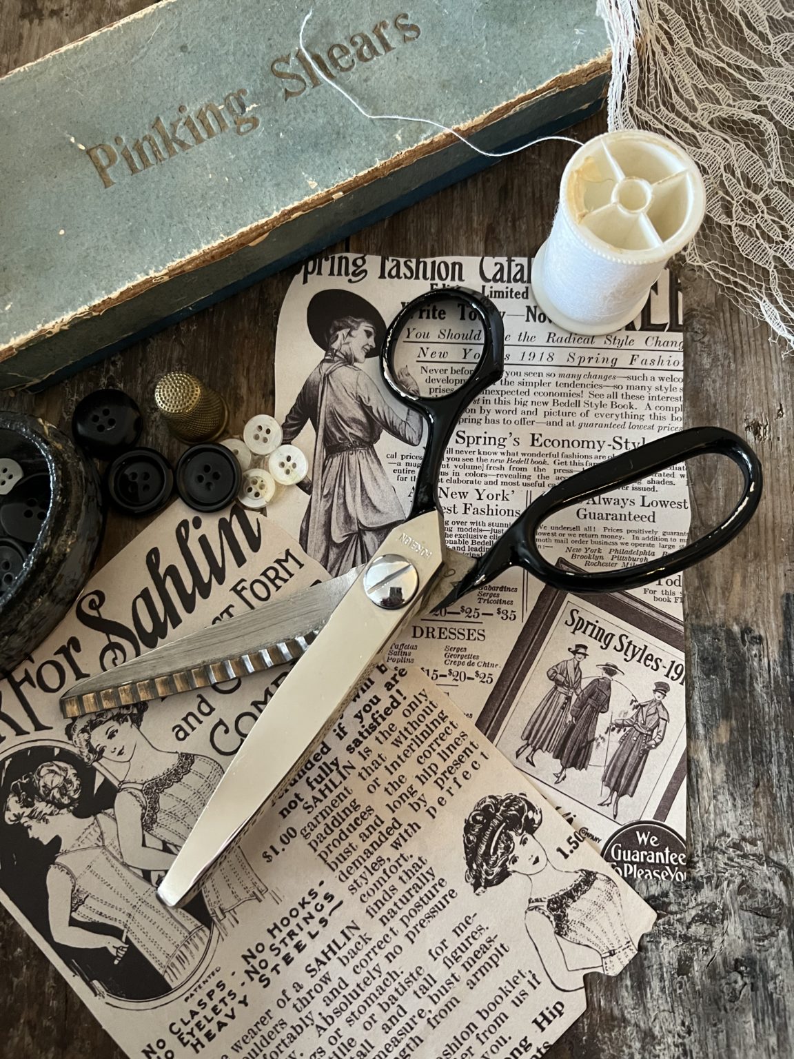 Vintage Pinking Shears - Grace Jenkins Home